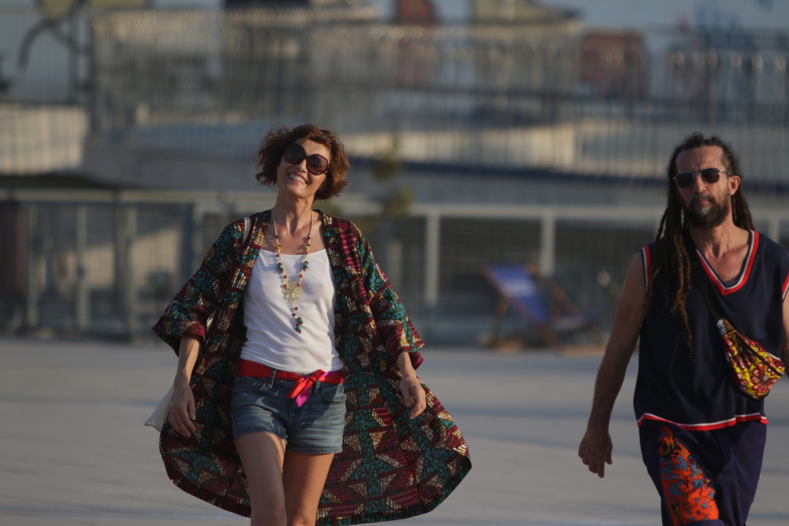 Who Knows Tomorrow - L'Onde Porteuse